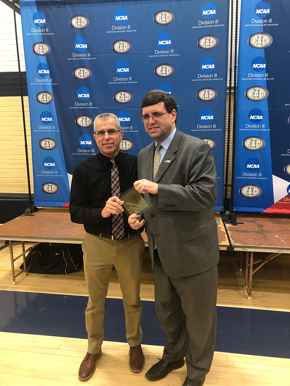 Headlee earns Coach of the Year award for seventh time - The Yellow Jacket